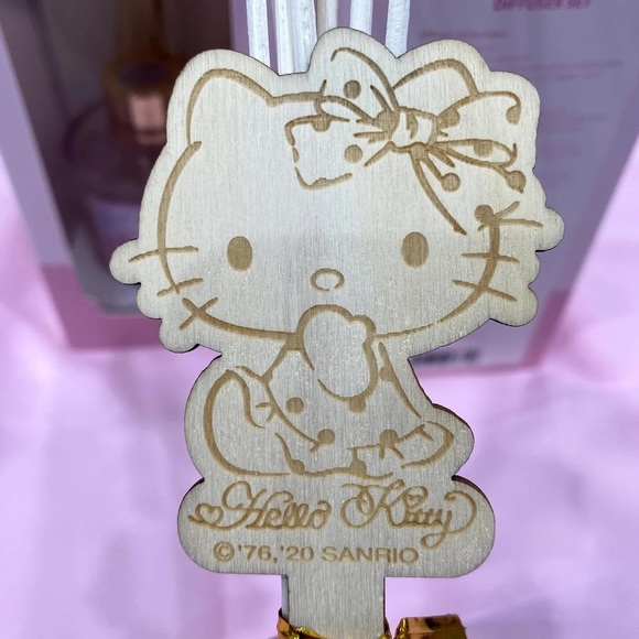 Sanrio | Bedding | Hello Kitty Fragrance Diffuser With Wooden Stick ...
